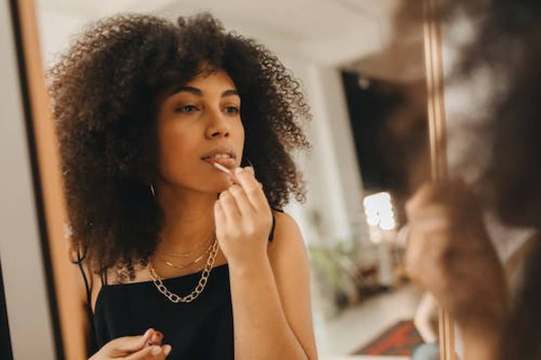 14 vs. 16 Inch Necklace | Full Guide to Which Size to Go For