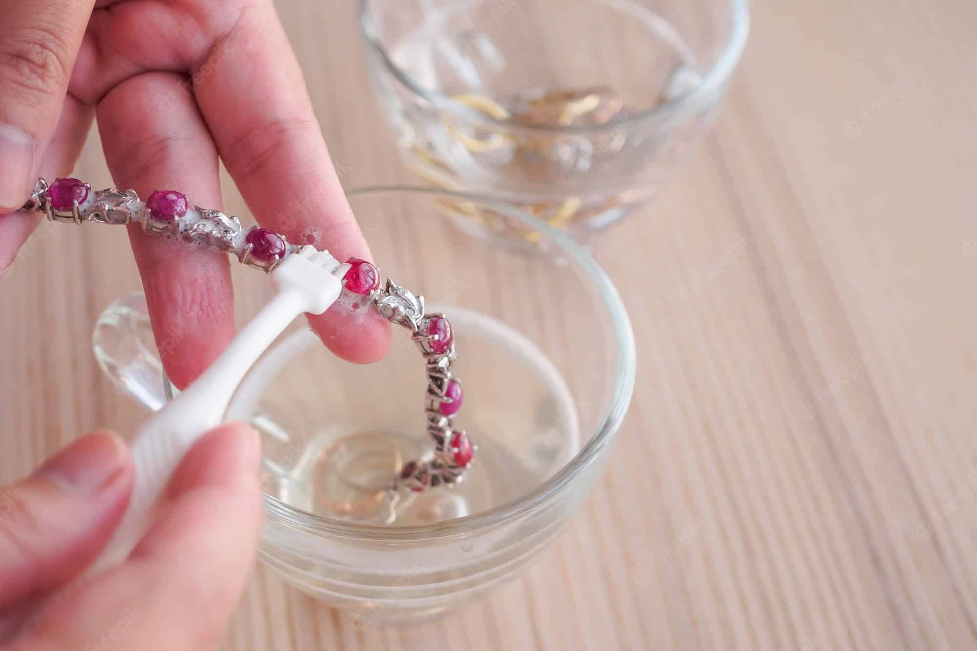 How to Clean Diamond Jewelry | To Keep Luster & Brilliance!