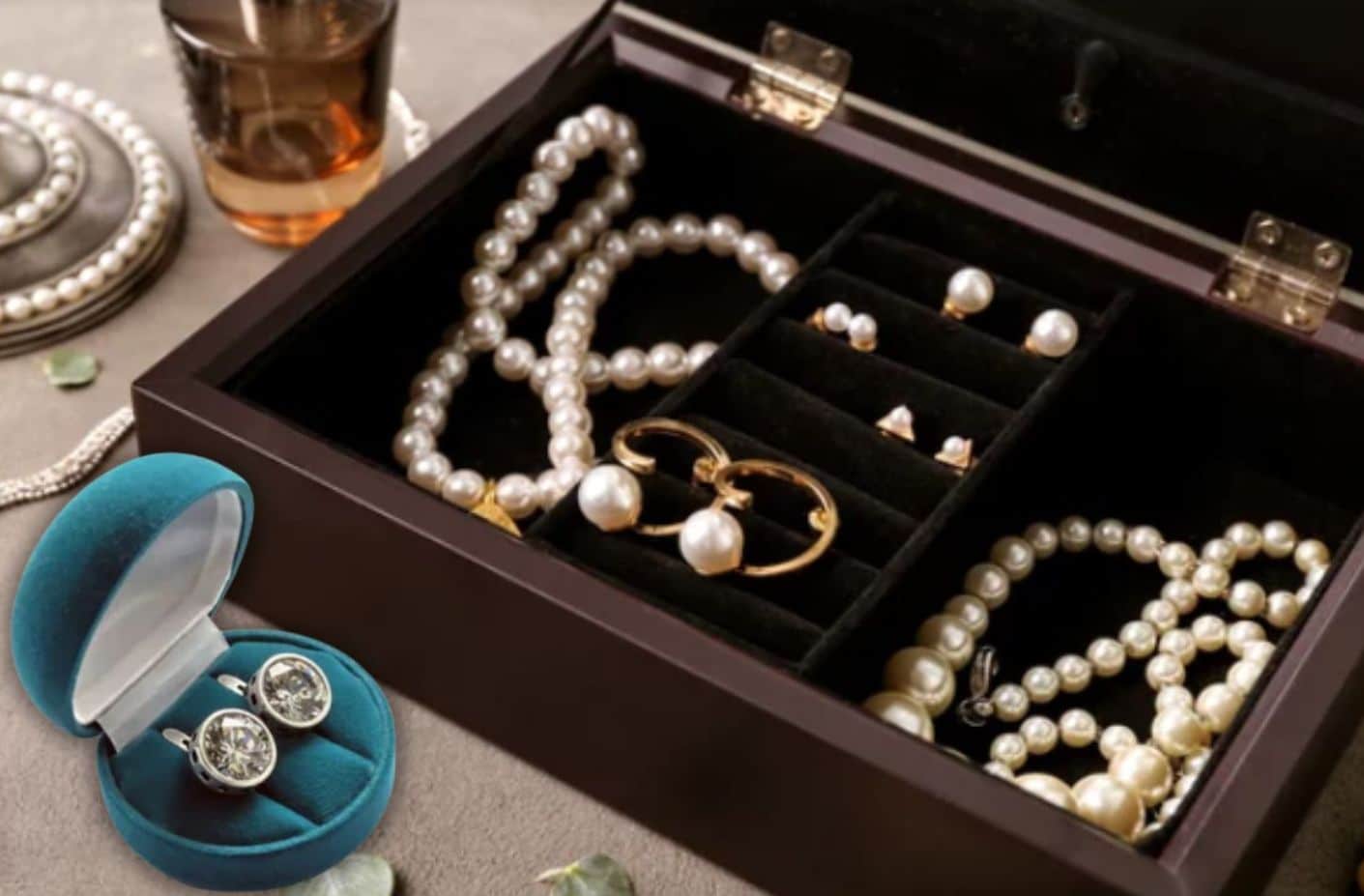 How to Store Earrings | Keep Your Jewelry in Mint Condition