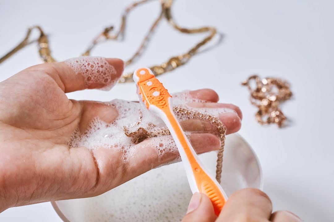 How to Clean Gold Earrings | Get Rid of Oil, Dirt & Residues