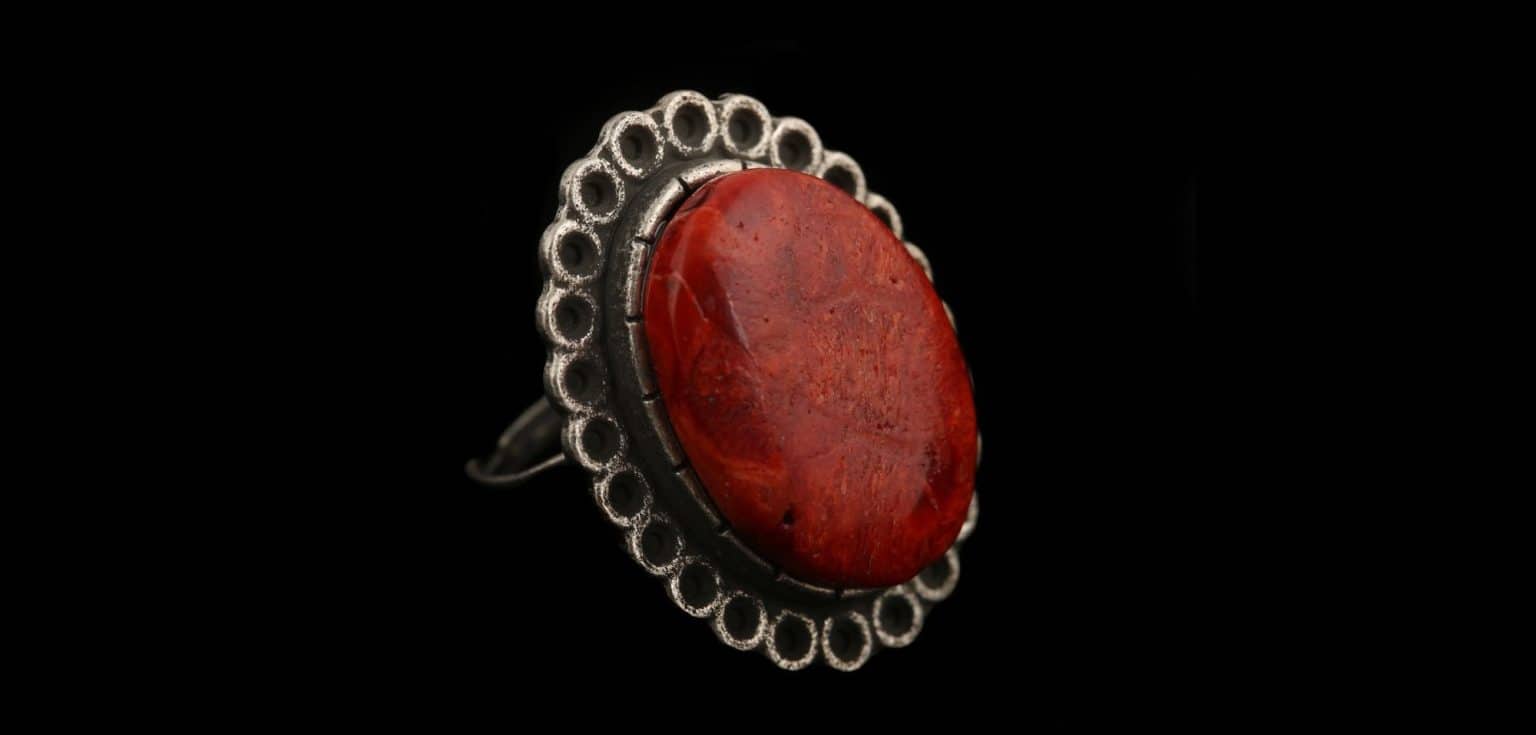 How to Tell How Old a Ring Is | Antique & Vintage Jewelry