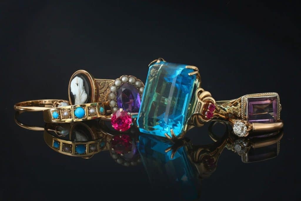 How to Tell How Old a Ring Is | Antique & Vintage Jewelry